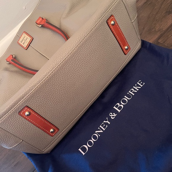 Dooney & Bourke | Bags | Dooney Bourke Pebble Leather Chelsea Shopper ...